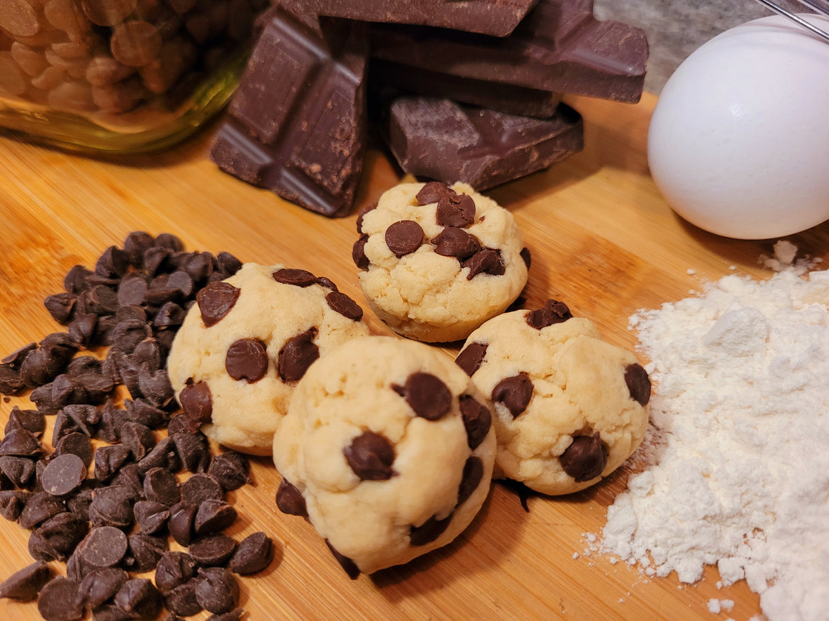 Chocolate Chip Minis (14 Pack) $5.00 (CDN) – Merrickville Cookies Inc.